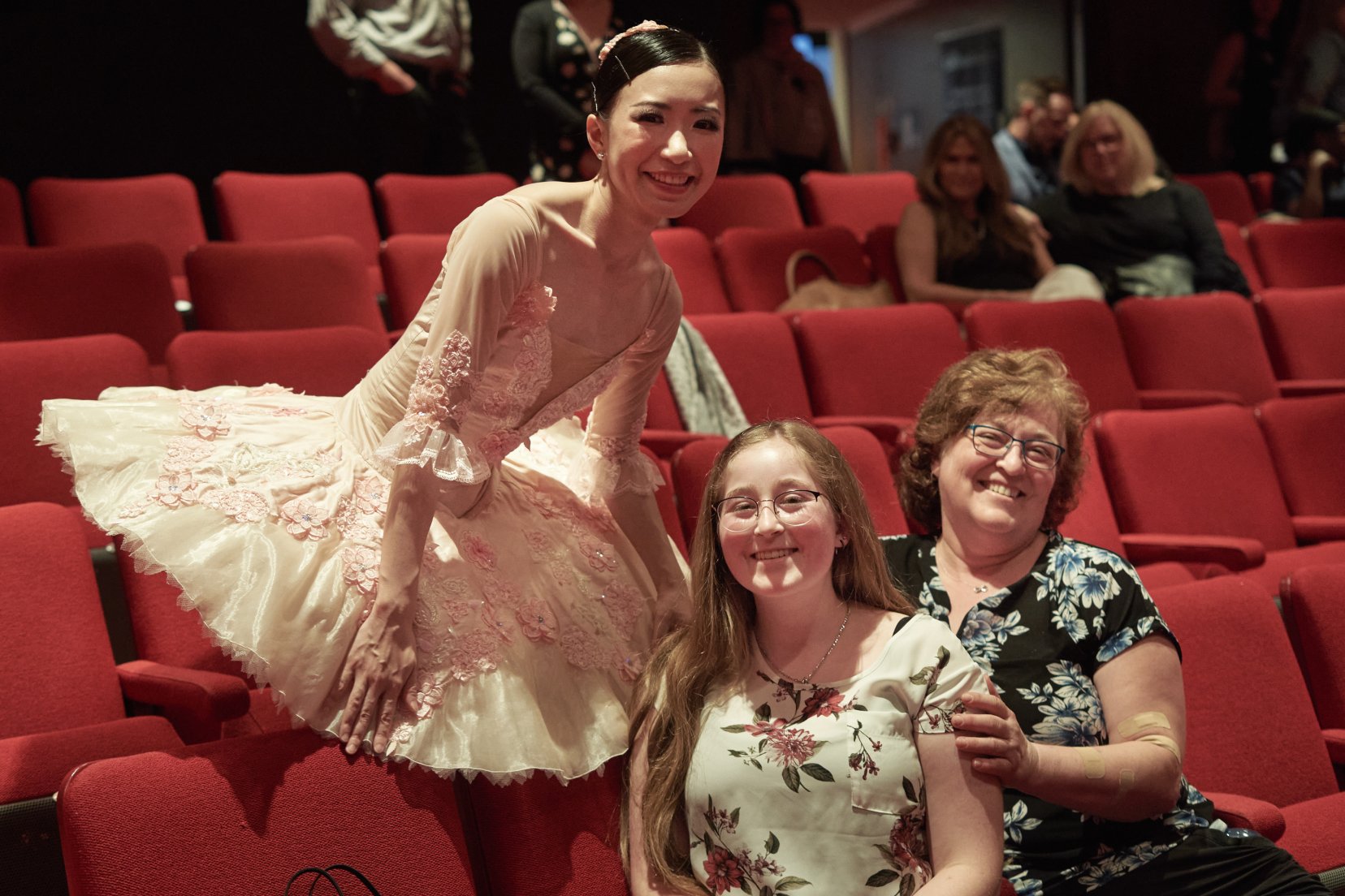 A moment of respite offered to 200 women during "Ultraviolet" - Les ...